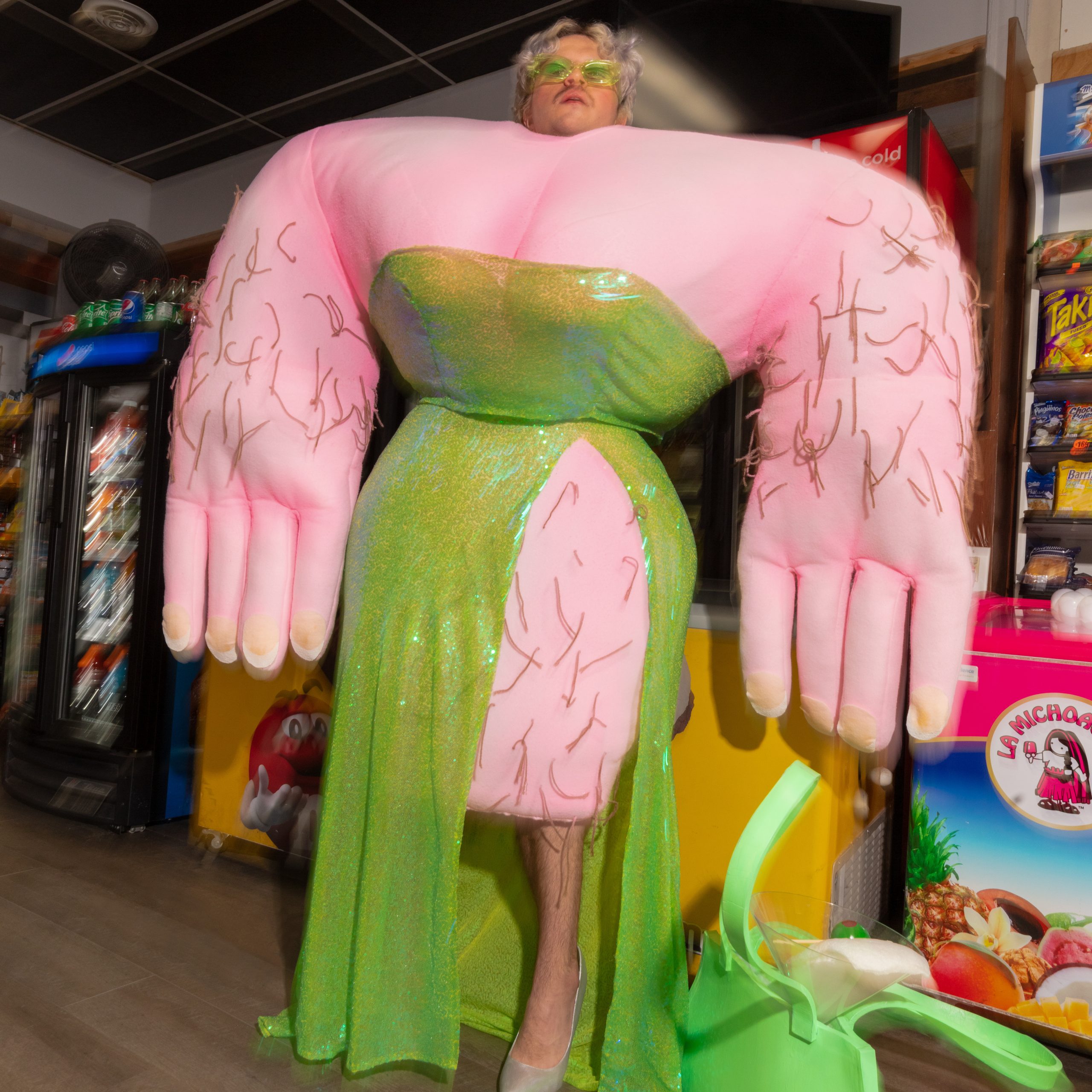 ‘NO PICTURES!’ DESIGNER CATERINA DEROUSSE EXPLORES CELEBRITIES ...